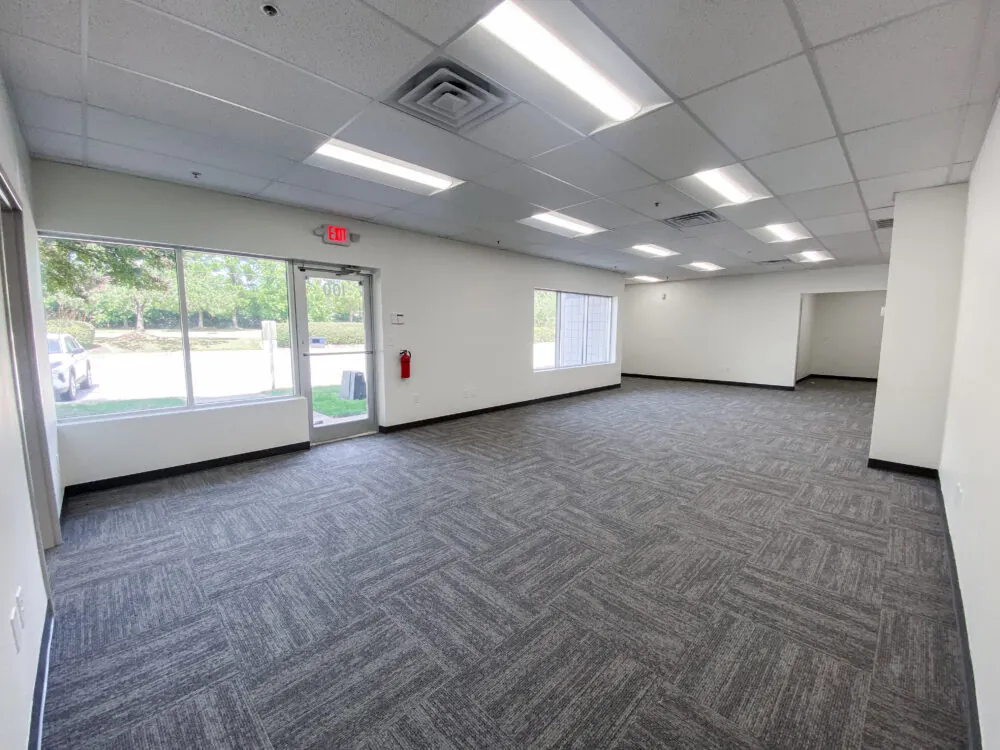 Airport Distribution Center | Suite 100 | Foundry Commercial Airport Distribution Center | Suite 100 | Foundry Commercial